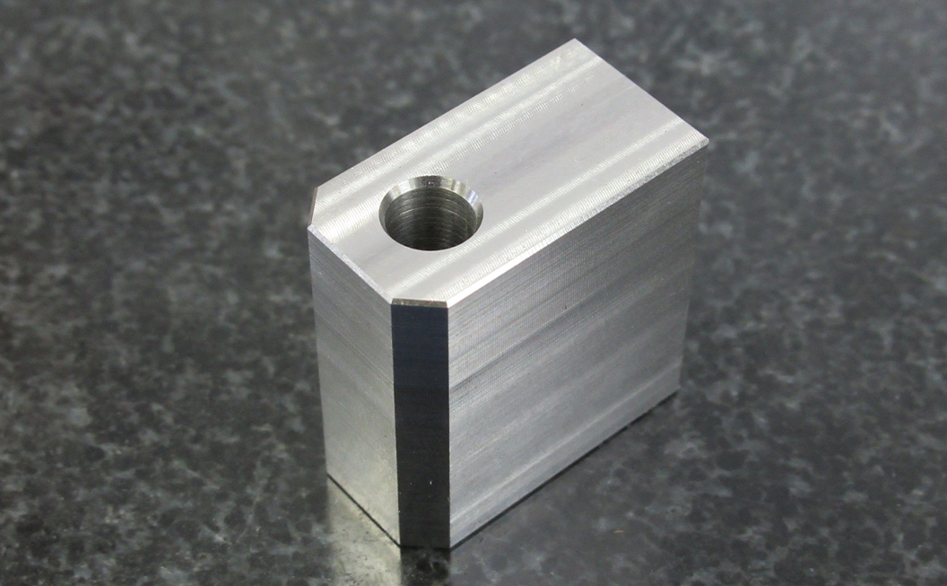 ステンレス（SUS303・SUS304） | 株式会社 鬼頭